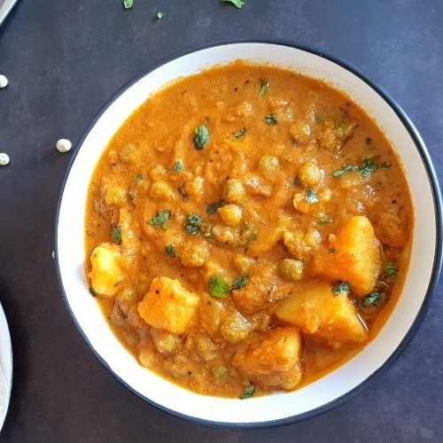 Aloo Matar Curry Recipe | Potato Peas Curry - Pavanis Kitchen
