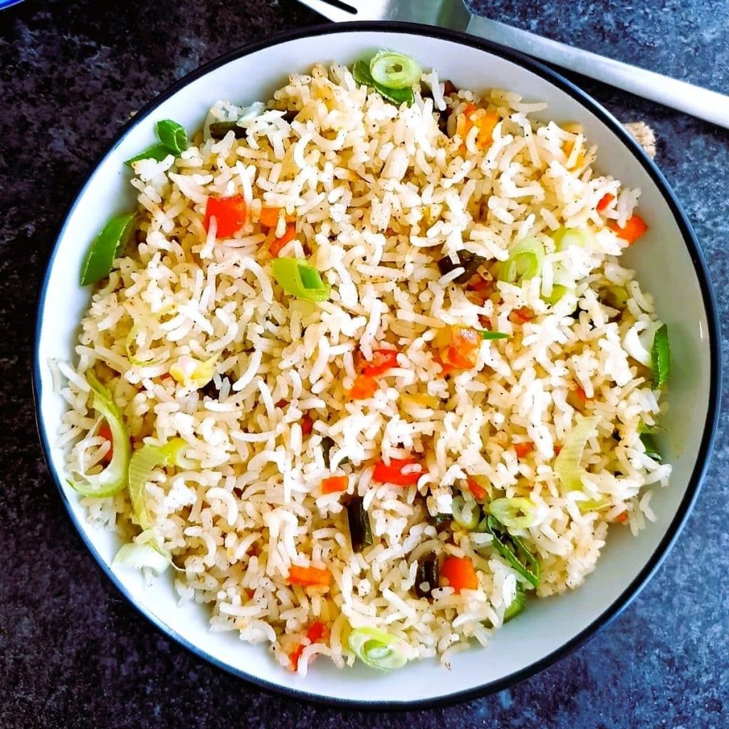 Chilli Garlic Fried Rice | Easy Chilli Garlic Rice - Pavanis Kitchen