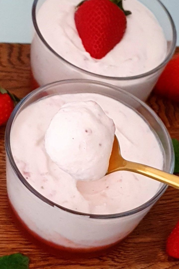Easy Strawberry Mousse - Pavanis Kitchen